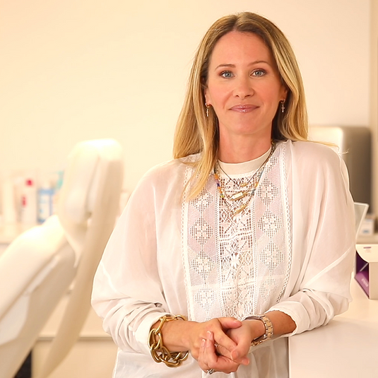 Light therapy device - Lightinderm: Light, serum, massage